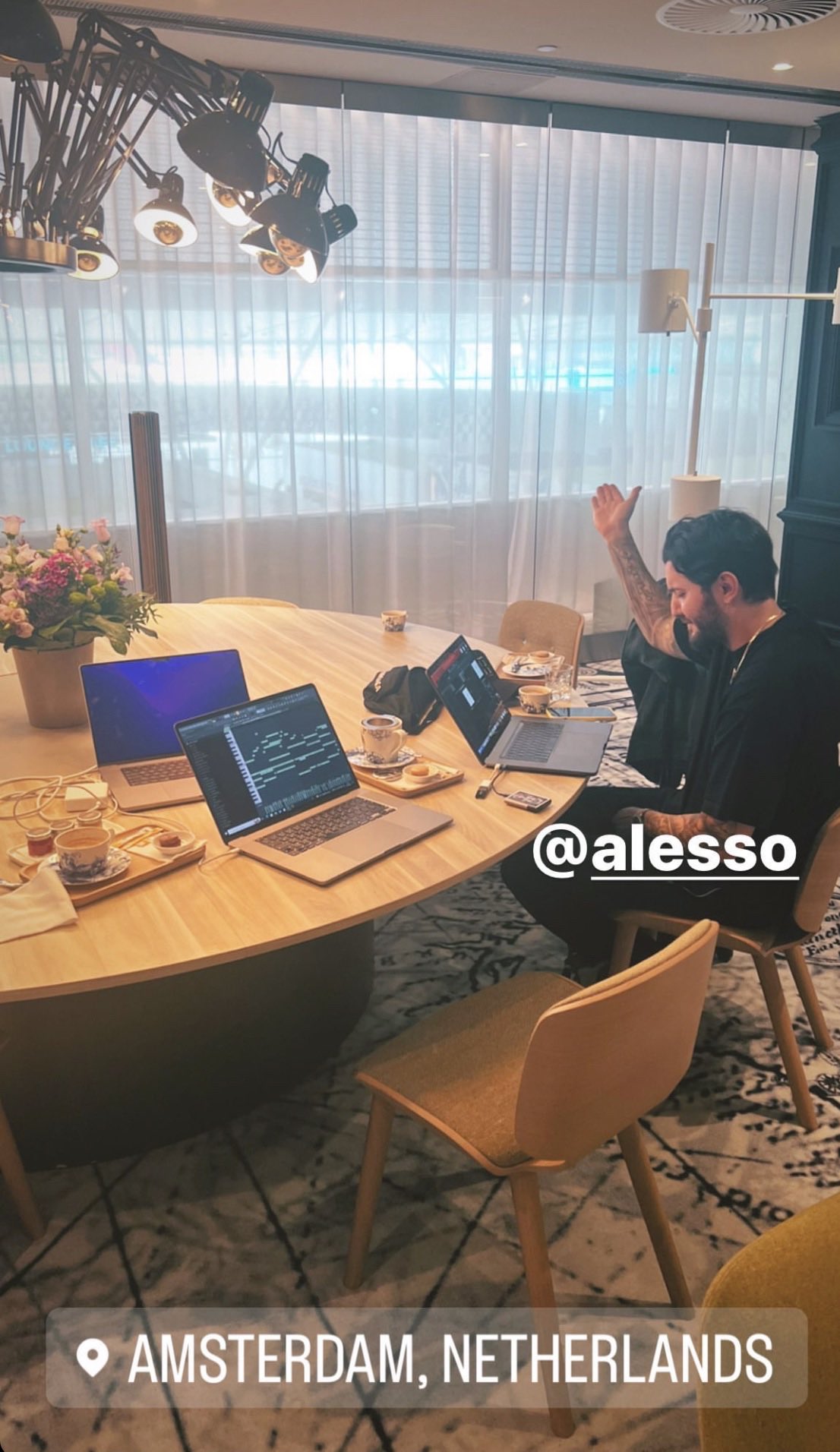 Une collab entre Martin Garrix et Alesso bientôt dispo ? • Fun Radio Une collab entre Martin Garrix et Alesso bientôt dispo ? • Fun Radio