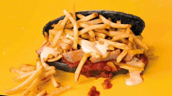 Le 1er resto à mitraillettes au monde débarque en Belgique • FUN Radio