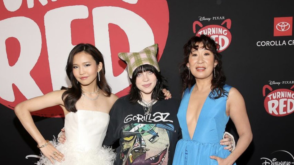 Billie Eilish : elle signe la bande originale de « Alerte Rouge » • FUN ...