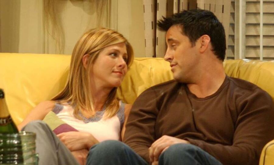 FRIENDS : l’expérience immersive débarque à Paris! • FUN Radio