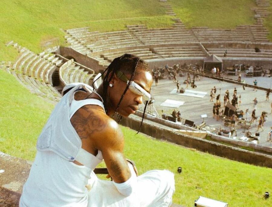 UTOPIA: Travis Scott fait un show de dingue à Rome! • FUN Radio