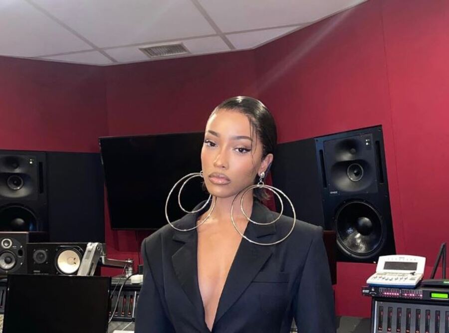 Shay a enfin dévoilé la date de sortie de son album ! • FUN Radio