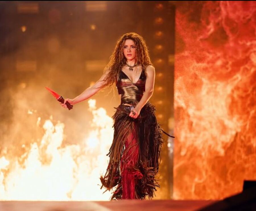 Shakira enflamme Rio pour le lancement de sa tournée mondiale ! 🔥🌍 ...